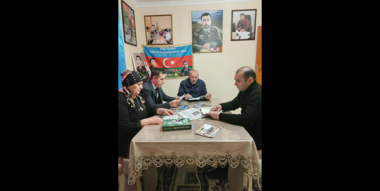 31 Dekabr-Dünya Azərbaycanlılarının Həmrəyliyi Günü və Yeni il bayramı ...
